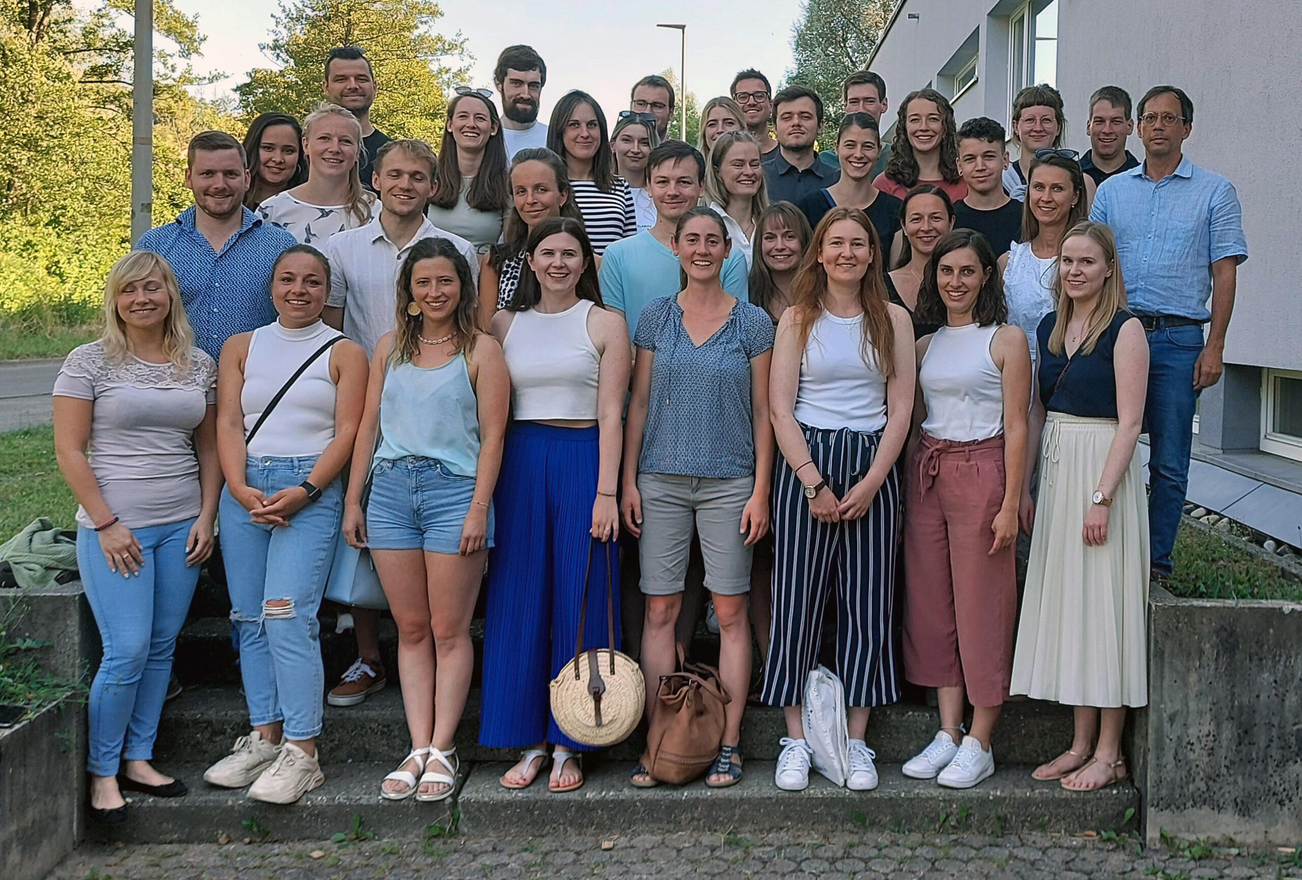 Über 50 Ehemalige treffen sich am HvZG - Freundeskreis des Heinrich-von ...